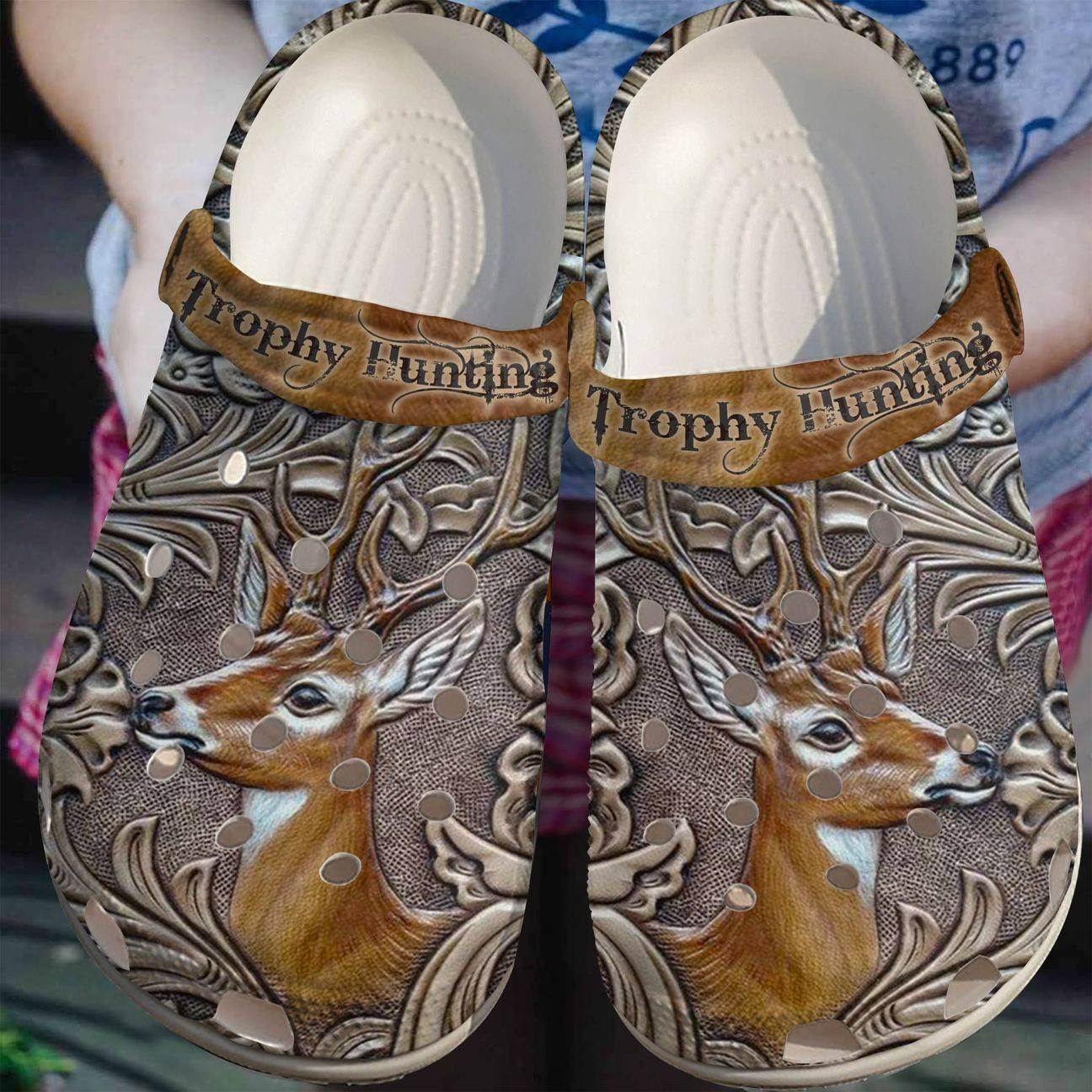 Hunting Crocs - 365crocs